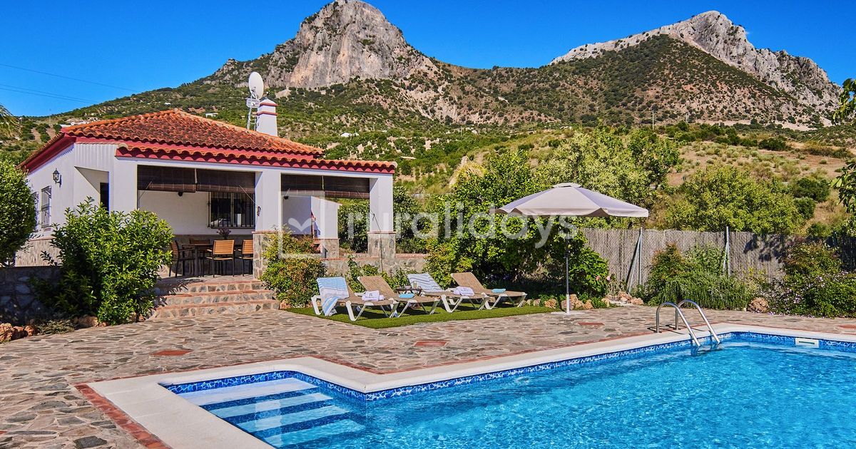 Casa El Villar El Gastor by Ruralidays